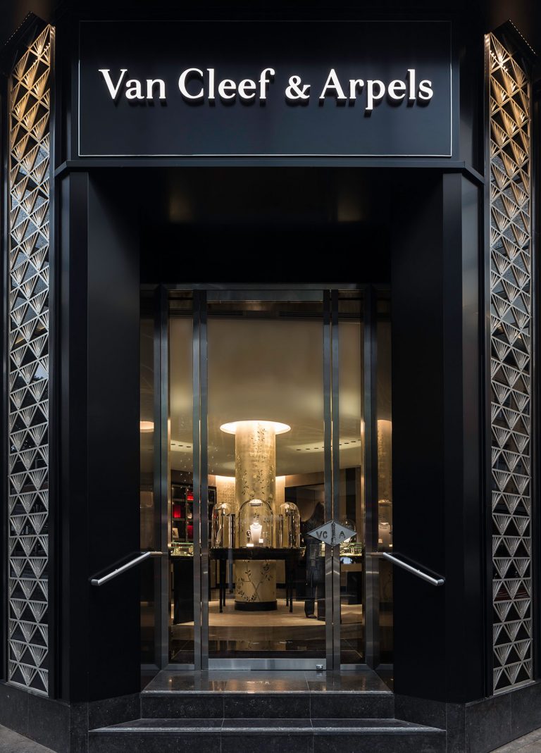 Van Cleef & Arpels – Empire Facades